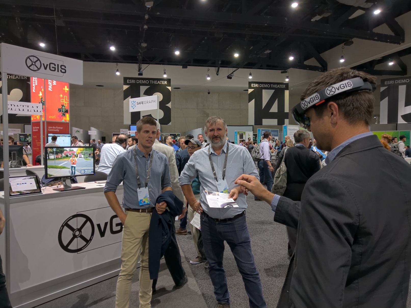 2019 Esri UC in pictures - vSite by vGIS Inc.: 3D Scanning ...