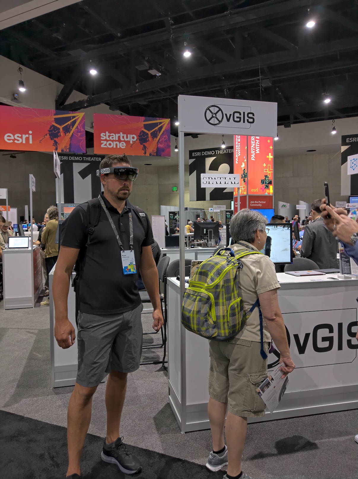 2019 Esri UC in pictures - vSite by vGIS Inc.: 3D Scanning ...