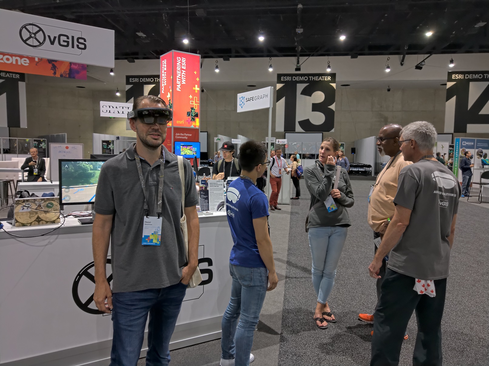 2019 Esri UC in pictures - vSite by vGIS Inc.: 3D Scanning ...