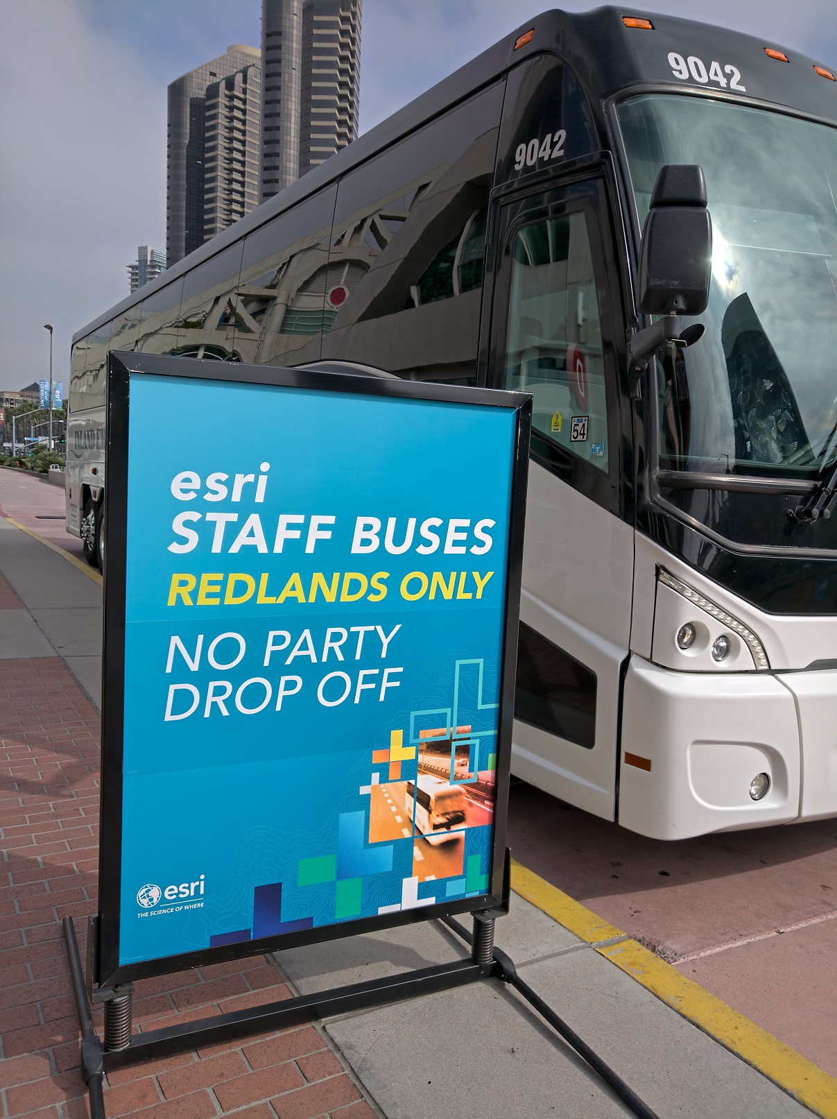 2019 Esri UC in pictures - vSite by vGIS Inc.: 3D Scanning ...