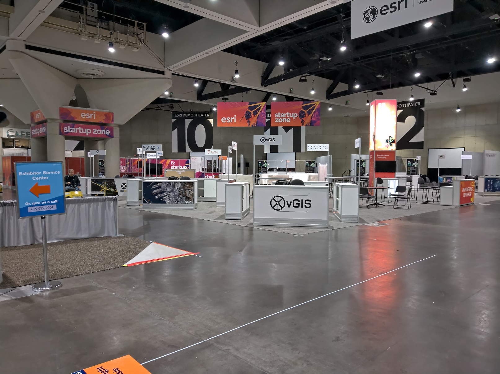 2019 Esri UC in pictures - vSite by vGIS Inc.: 3D Scanning ...